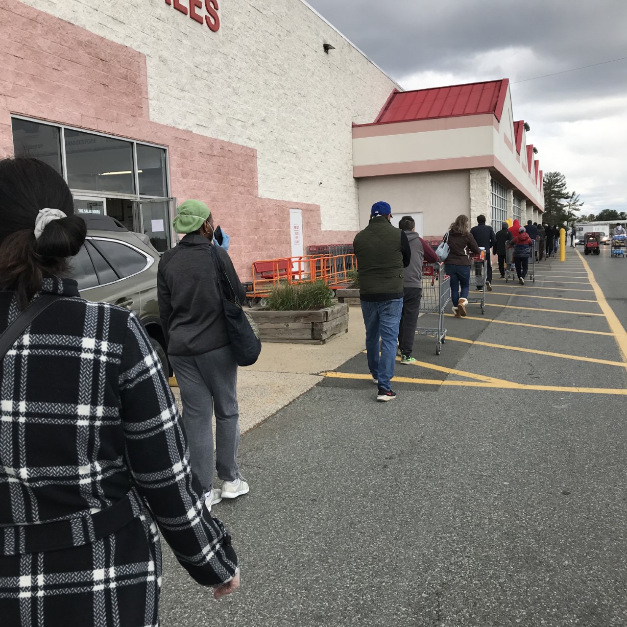 Costco Adds Priority Access for Healthcare Workers and First Responders ...