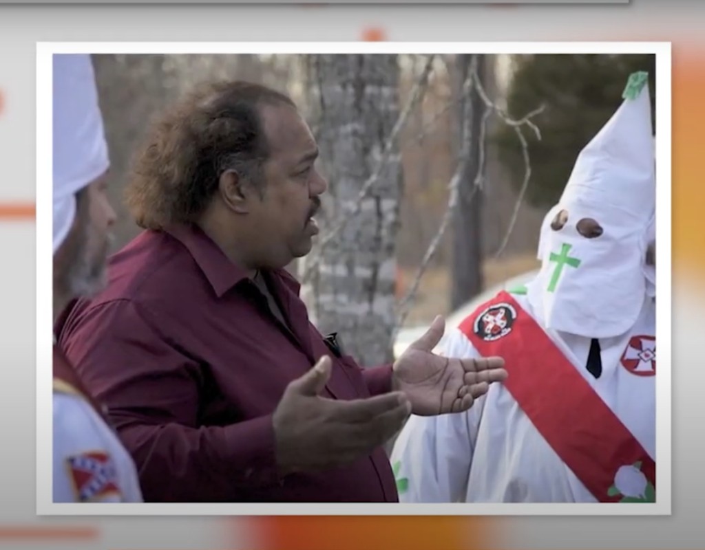 Daryl Davis, Black Musician Who Works With KKK Members, Honored in ...