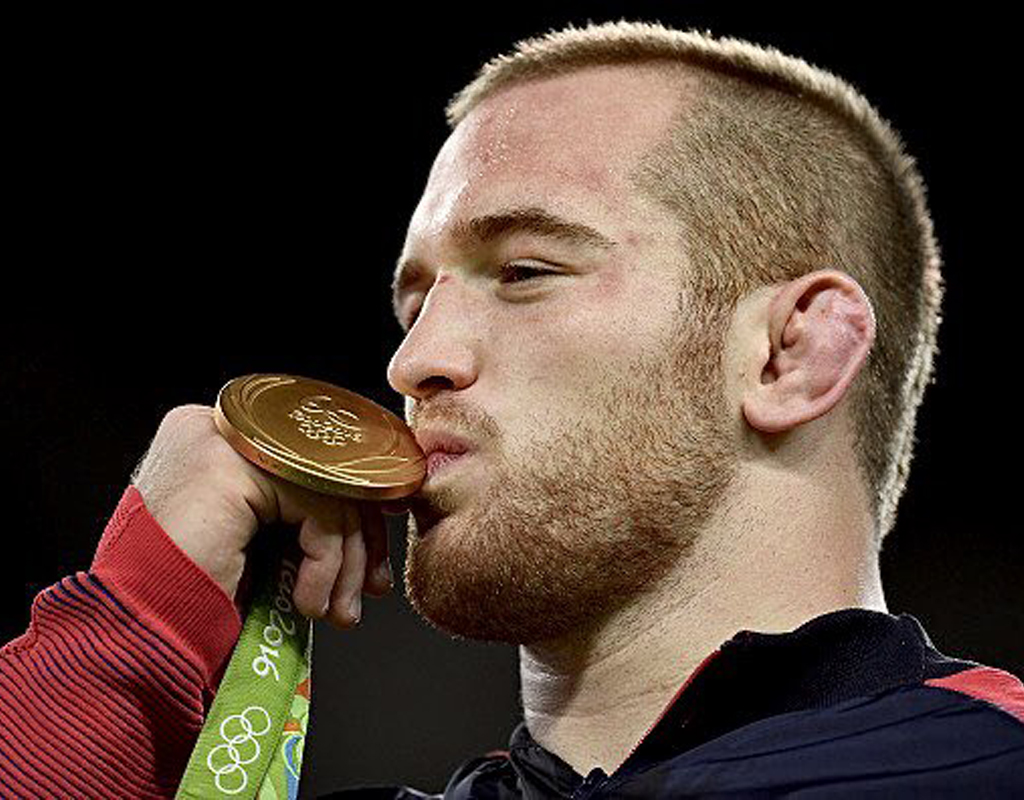 Meeting MoCo’s Wrestlers: Snyder and Maroulis Go For Gold - Montgomery ...