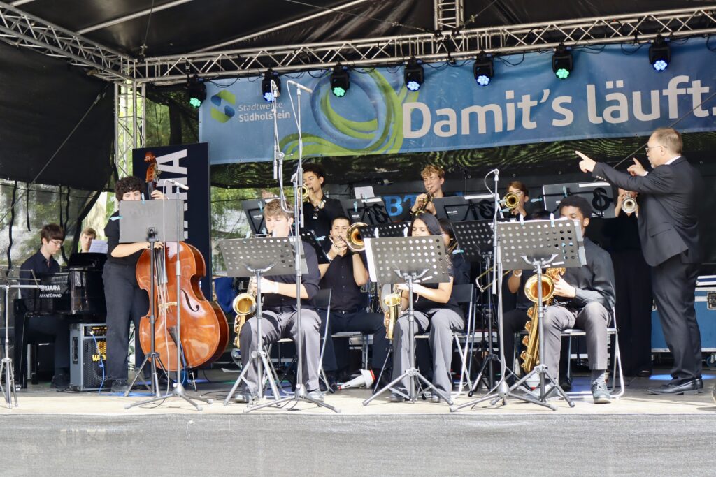 Richard Montgomery HS Jazz Ensemble Completes a Cultural Circle ...