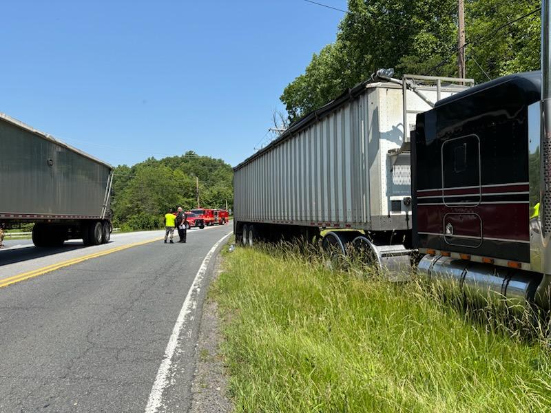 Driver Dies Following Tractor Trailer, Car Crash in Poolesville ...