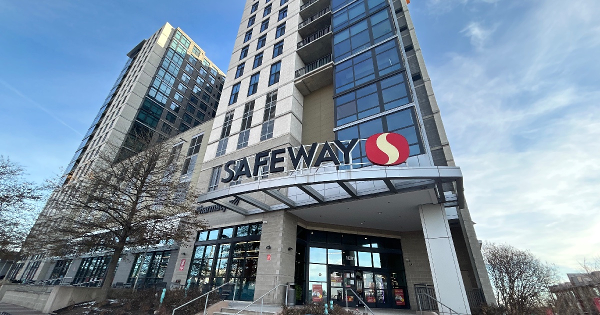 Wheaton Safeway Operating as Normal After 300K Gallon Water Leak ...